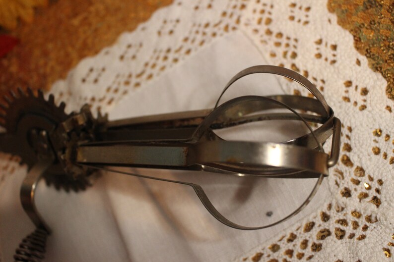 Ladd Beater No. 00 Hand Mixer 1920s Vintage United Royalties Corp. Wood ...