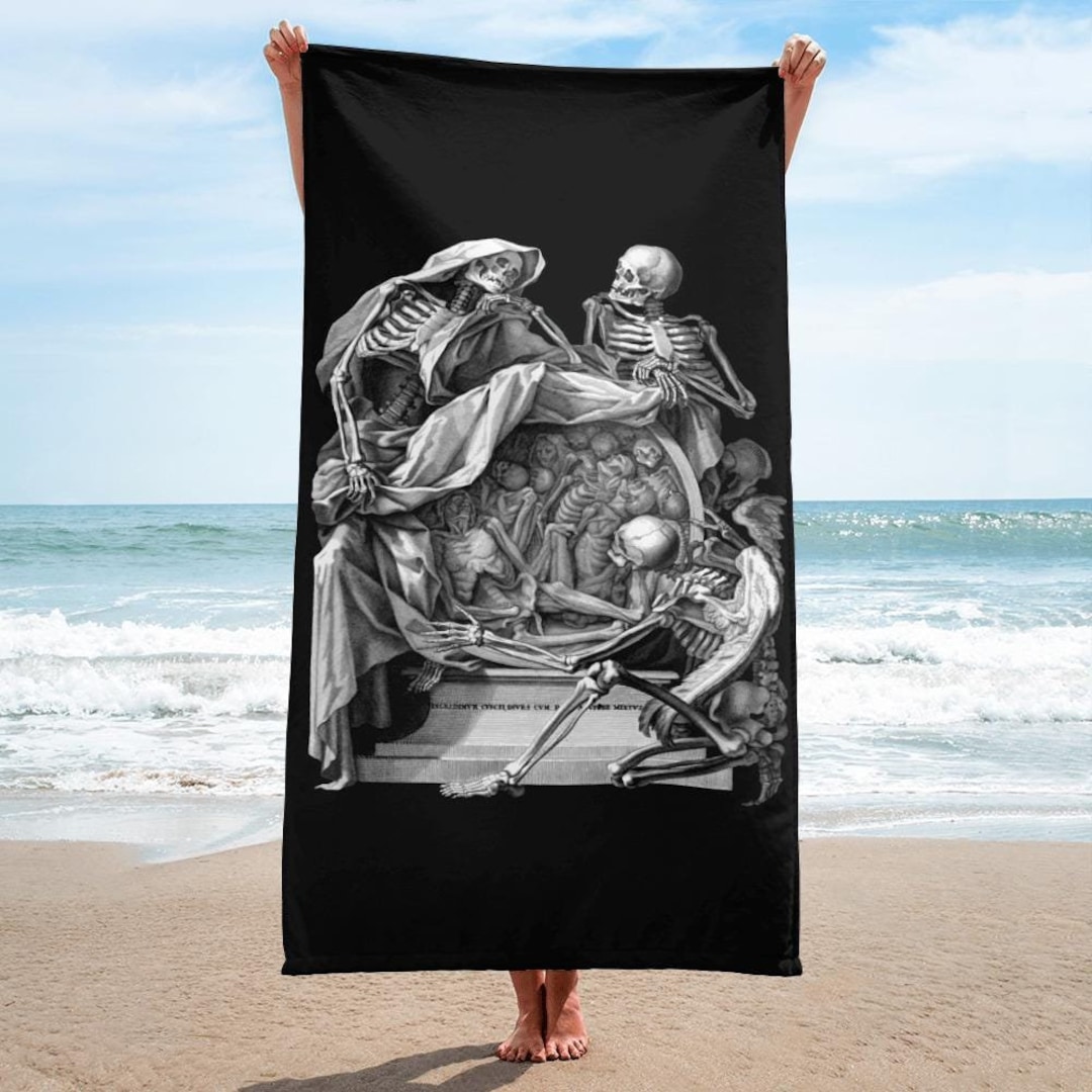 Danse Macabre Skeleton Engraving Beach Towel (memento Mori Vintage ...