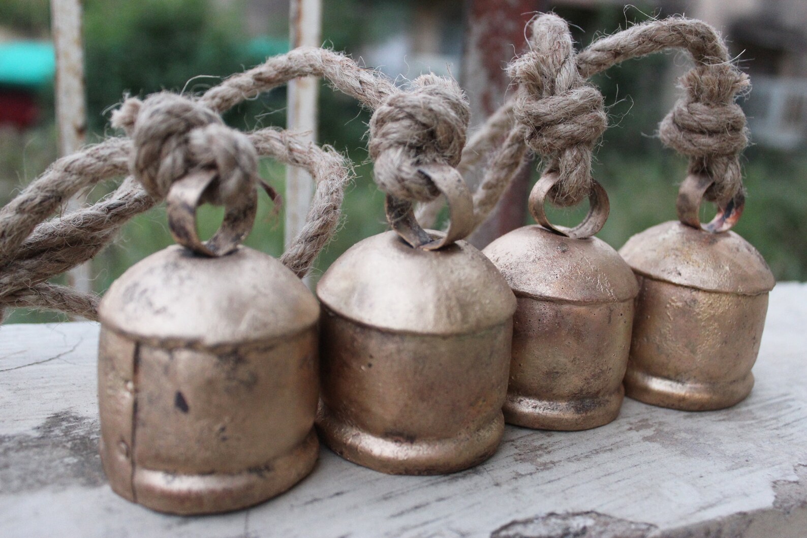 Handmade Antique Finish 4 Rustic Cow Bells With Wooden Clapper Hanging ...