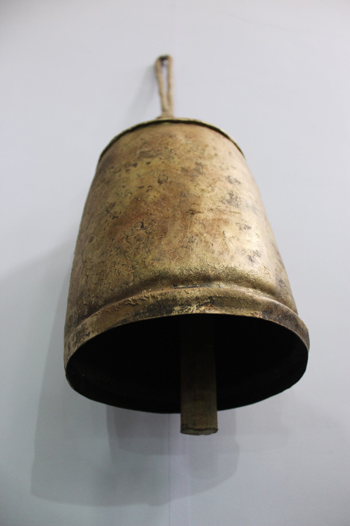 Recycled Iron Tin Cow Bells 7 Pieces Set Size 12" , 10" , 8" , 6" , 5 ...