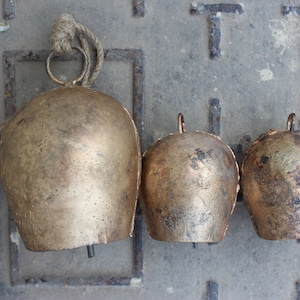 Mongolian Style Tin Bell Gold Finish Cow Bells With Metal Striker Set ...