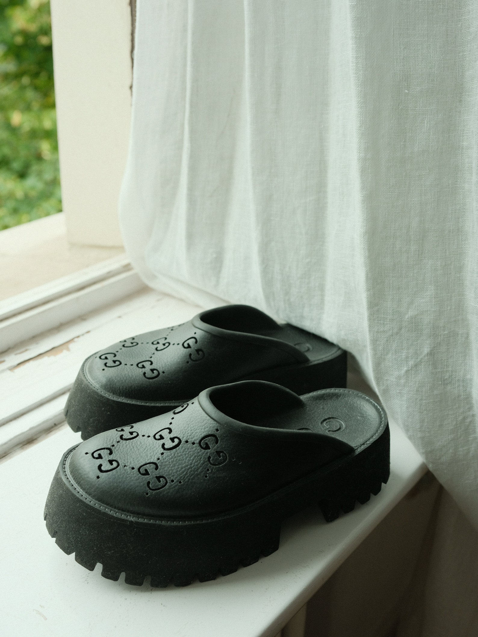 Gucci Perforated Rubber Croc Clogs 38 - Etsy