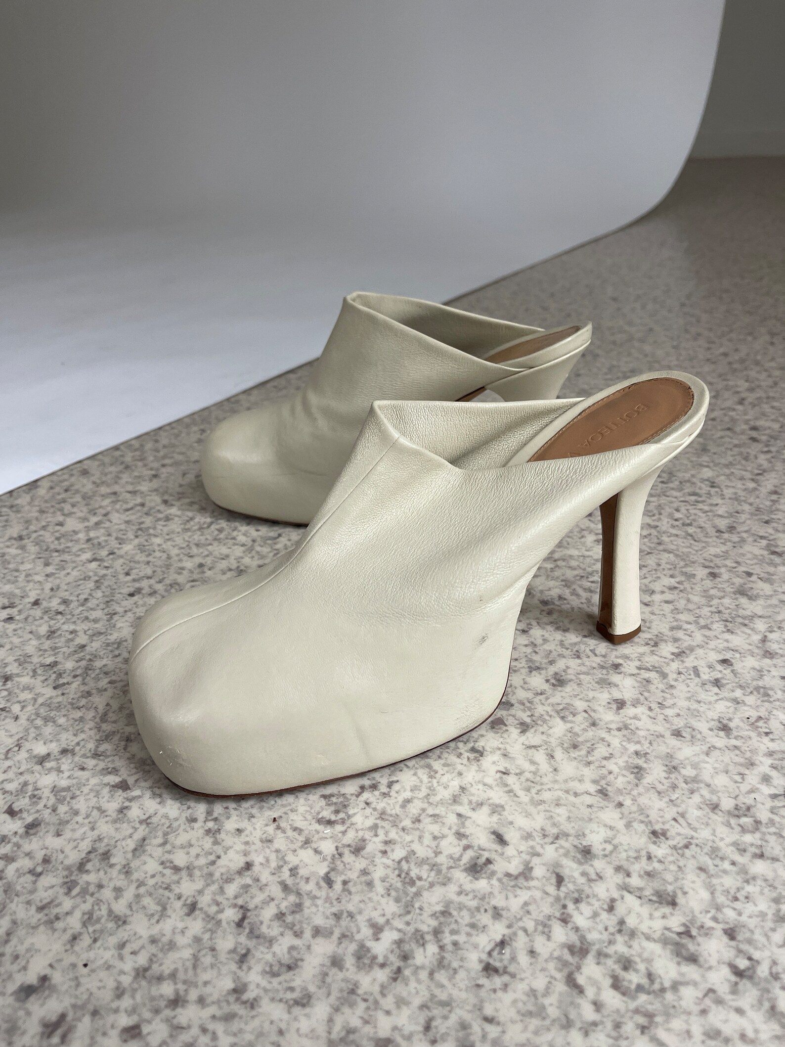 Bottega Cream Leather Platform Clogs Size 38 - Etsy