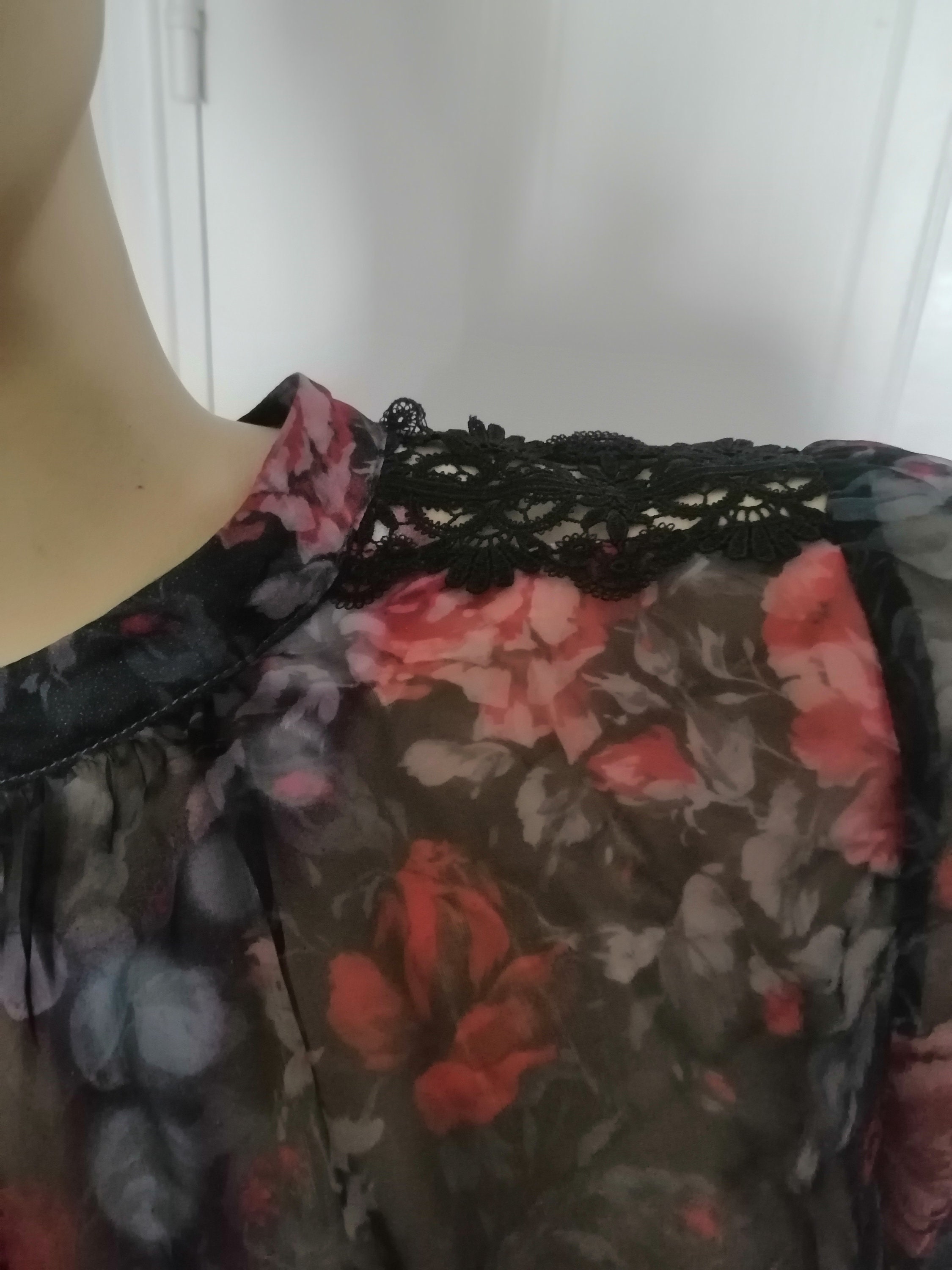 Vintage Late 90s Very Sheer, See Through Top With Roses Design Size ...