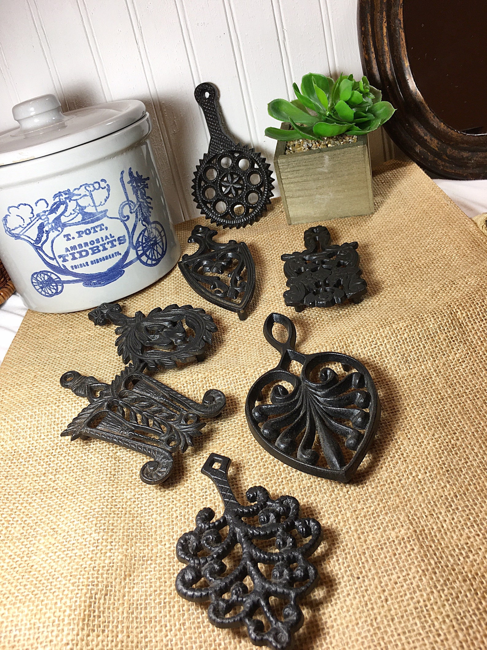 Vintage 7 Piece Cast Iron Mini Trivets Assortment/primitive - Etsy