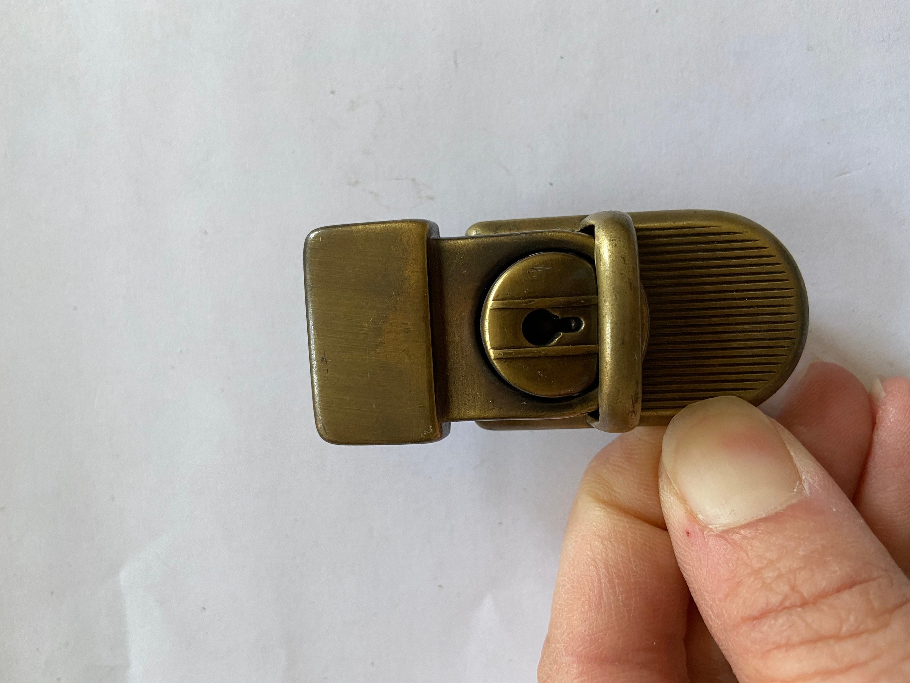 Key Effect Keeper Closure 25mm Clasp Tuck Lock Fasteners Antique Brass ...