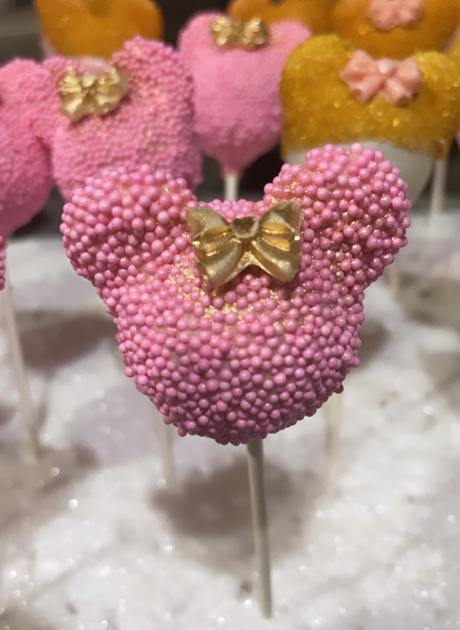 Minnie or Mickey Mouse Cakepops | Etsy