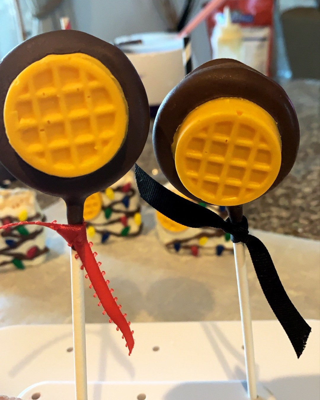 Stranger Things Chocolate Dipped Oreos - Etsy