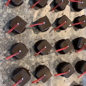 Graduation Cap Brownie Bites - Etsy