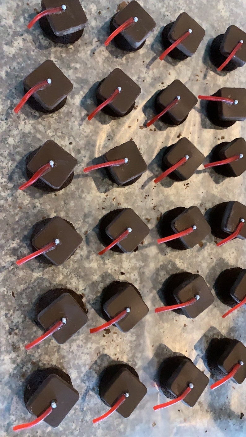 Graduation Cap Brownie Bites - Etsy