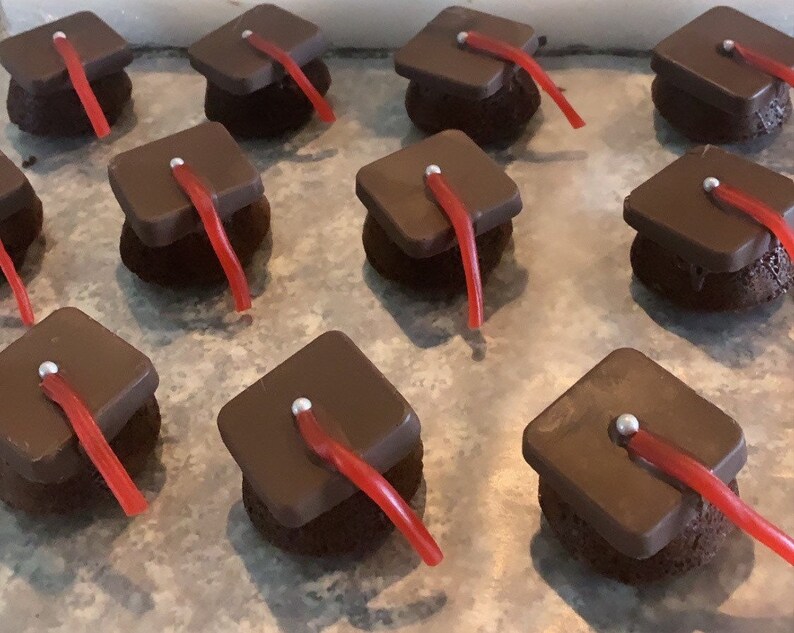 Graduation Cap Brownie Bites - Etsy