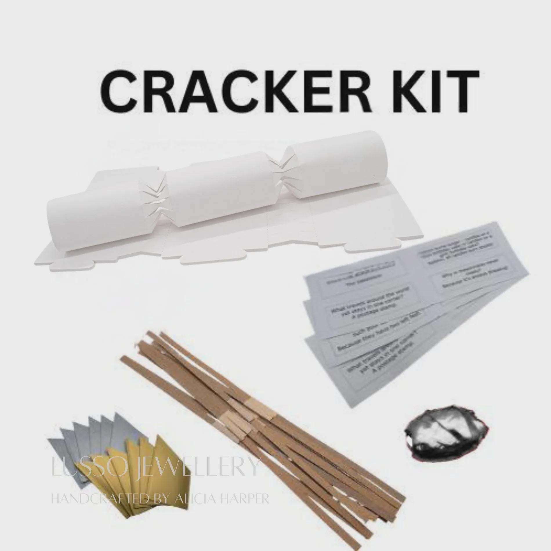 Christmas Cracker Kit / Kits DIY Rustic Natural Make Your Own Xmas ...
