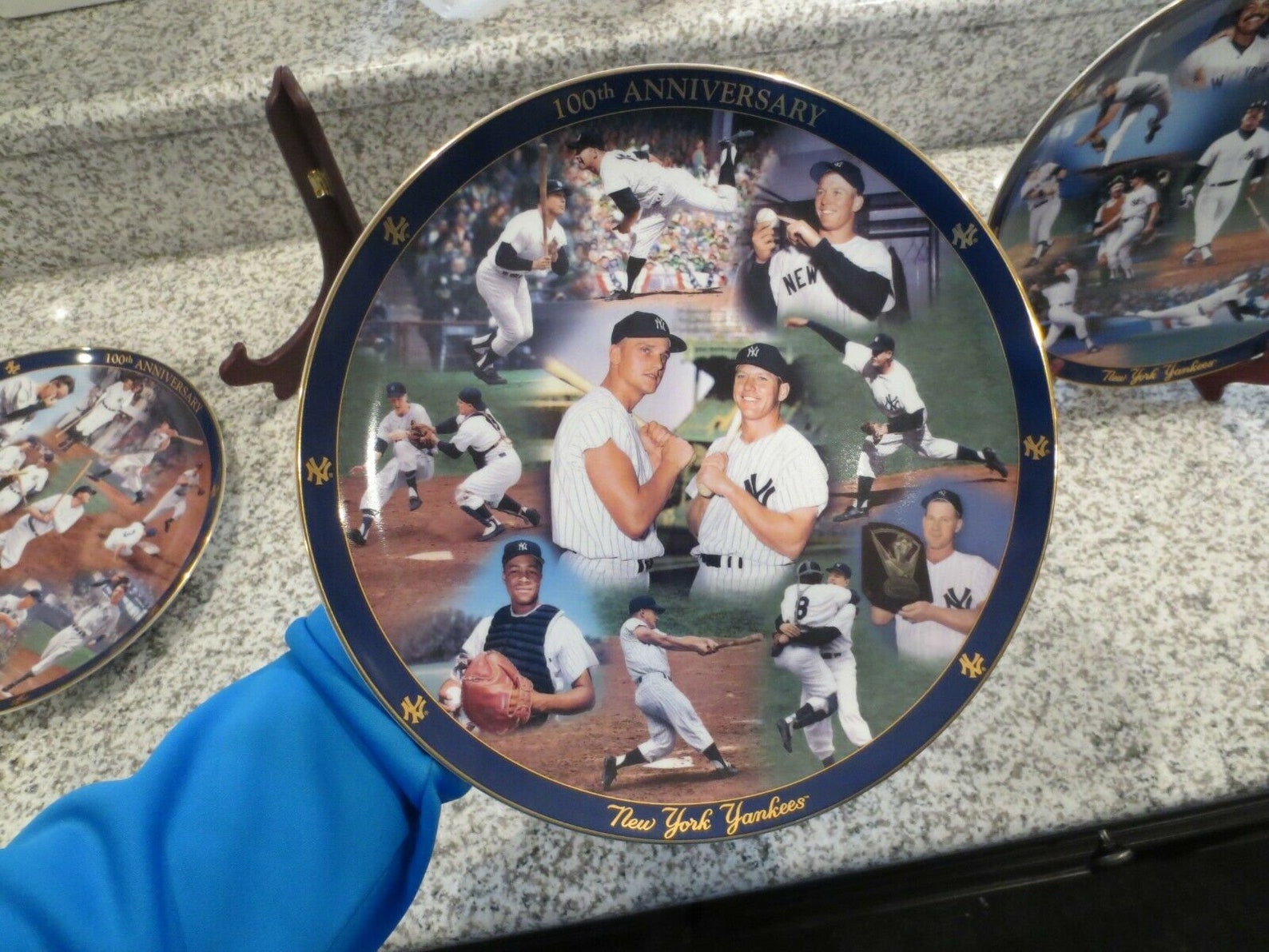 Set of (4) Danbury Mint New York Yankees 100th Ann. Plates W/ Stands ...