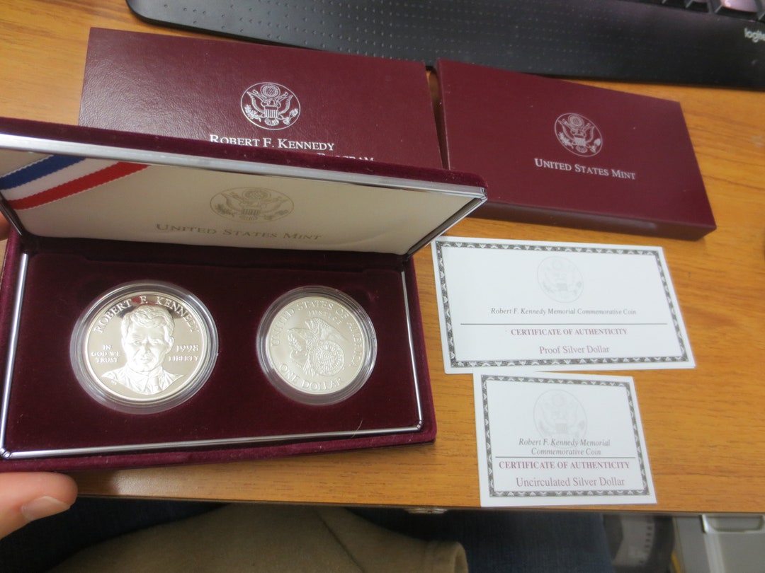 1998 Robert F Kennedy 2-coin Commemorative Coin Set UNC and Proof W ...
