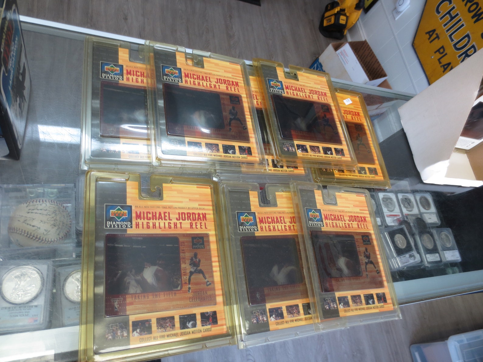 1 - 1997 Upper Deck Michael Jordan Highlight Reel Motion Vision Card ...