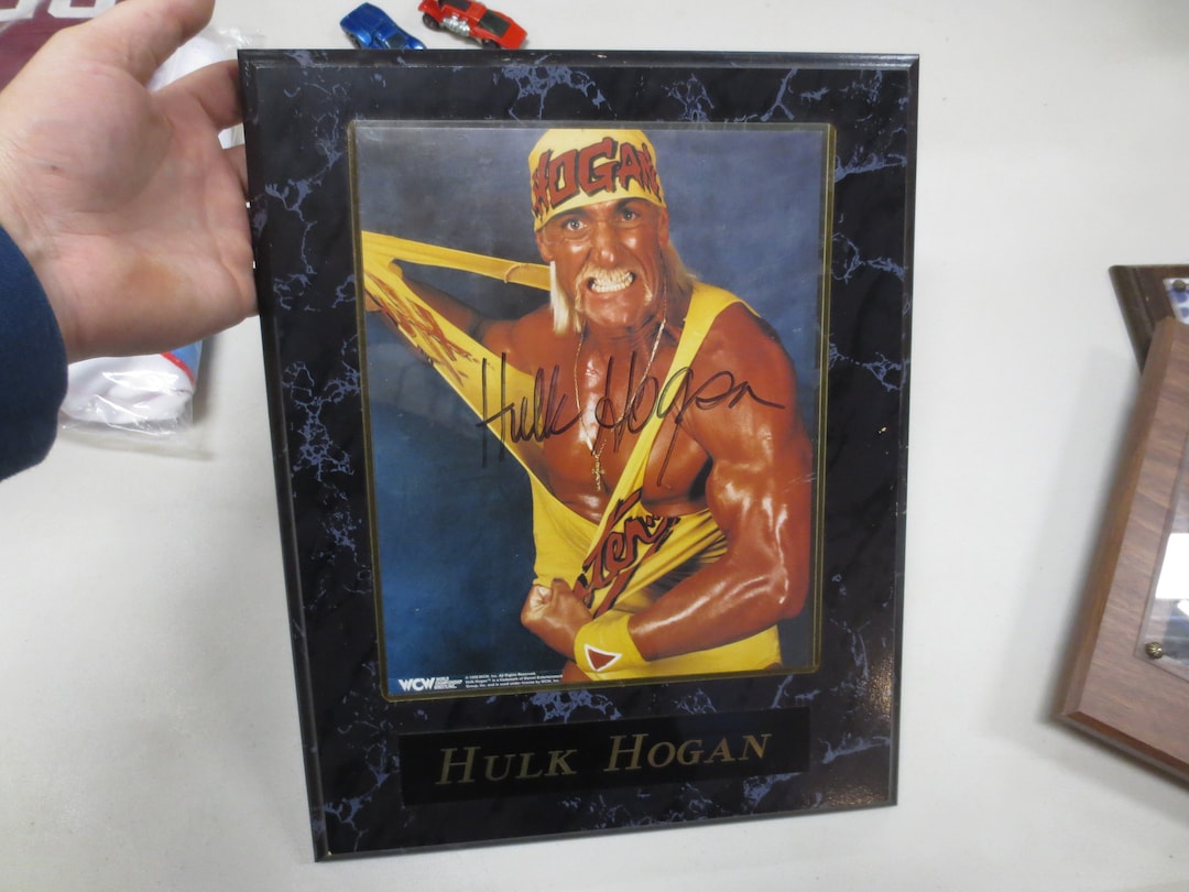 Hulk Hogan Autographed 8x10 Photo Mounted on Plaque - Etsy