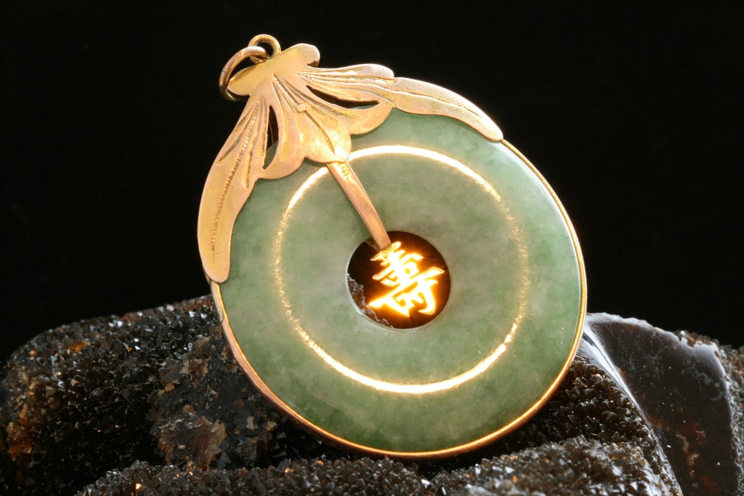 Vintage Gold Jade Pendant, 14k Gold Pendant, Green Jadeite Jade Pendant ...