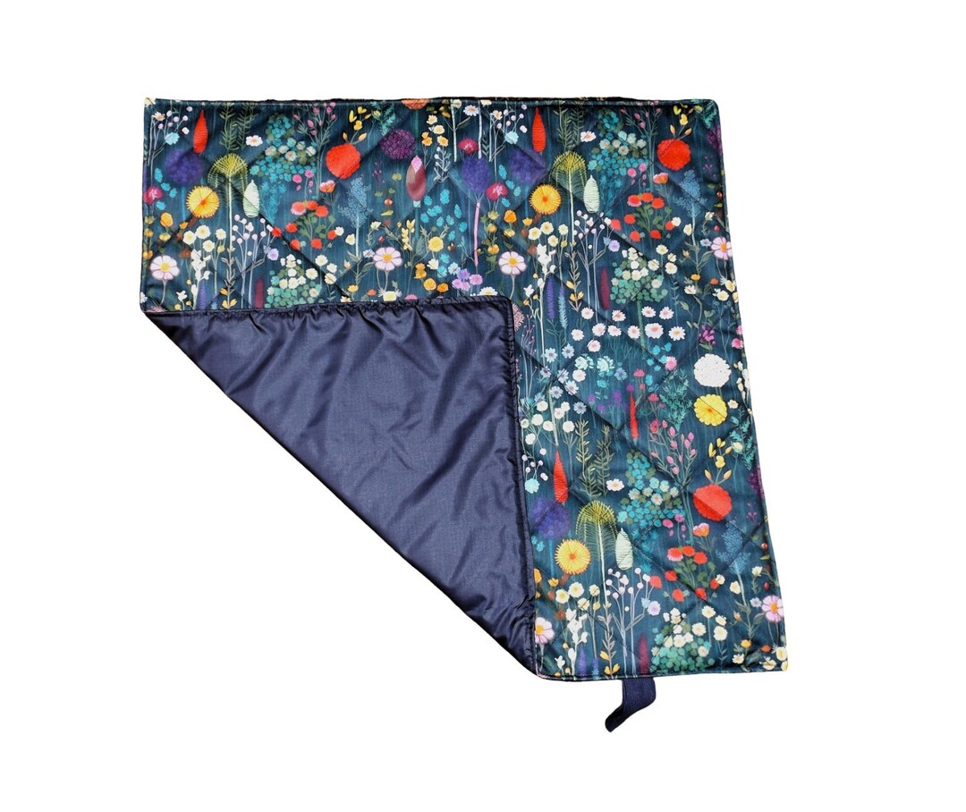 Compact, Lightweight, Wild Flowers Sit Mat, Sitting Mat, Padded Ground ...