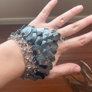 Scale Mail Gauntlet Hand Armor Dragonscale Scalemaille - Etsy