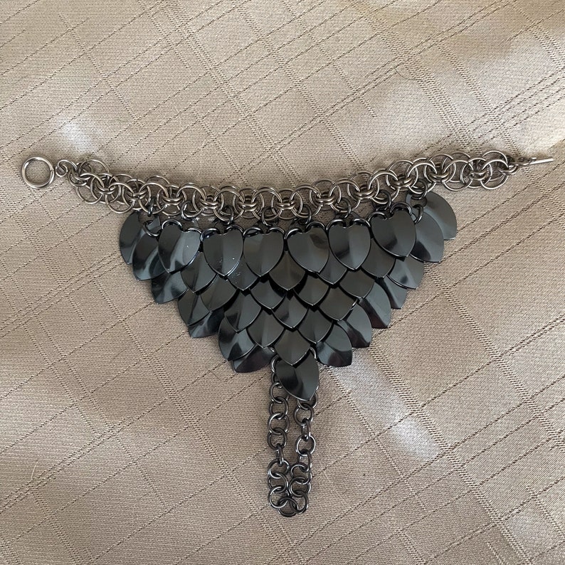 Scale Mail Gauntlet Hand Armor Dragonscale Scalemaille - Etsy