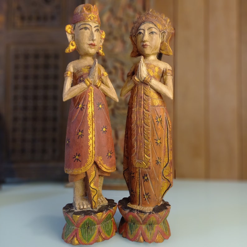 Hand-carved Balinese Welcome Couple Statue: Ethnic Home Decor - Etsy