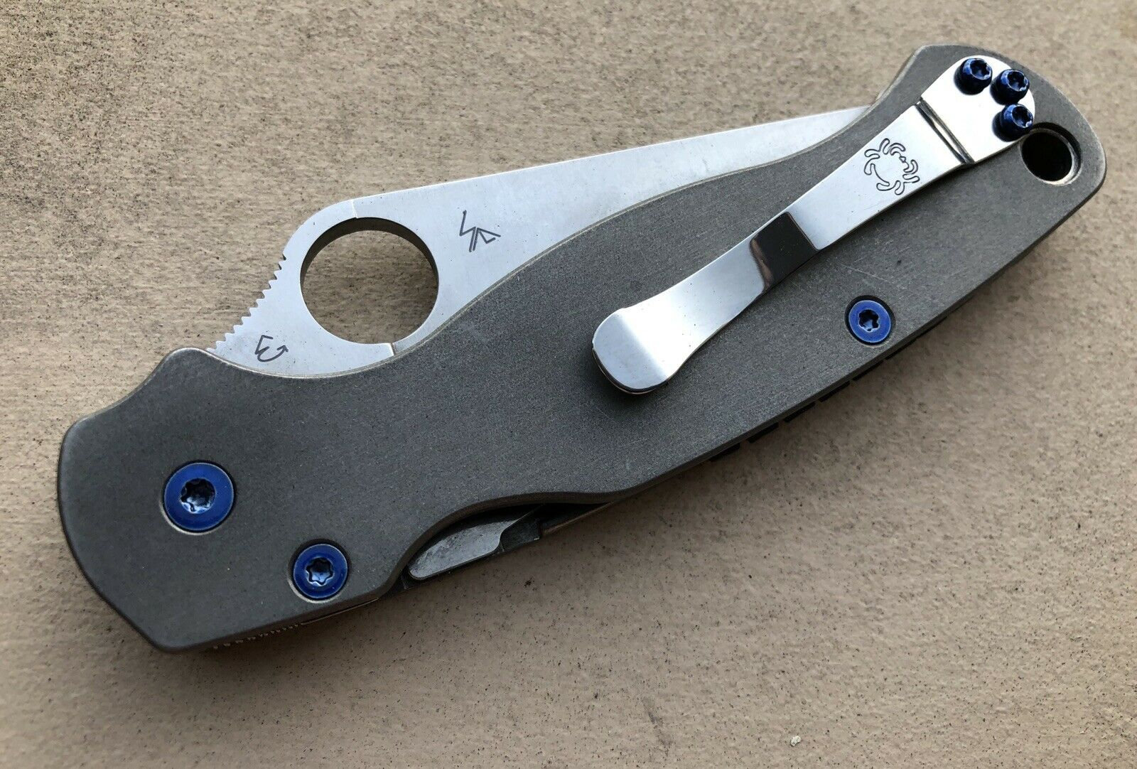 Blue Replacement Scale & Pivot Screws for Spyderco Paramilitary 2 - Set ...