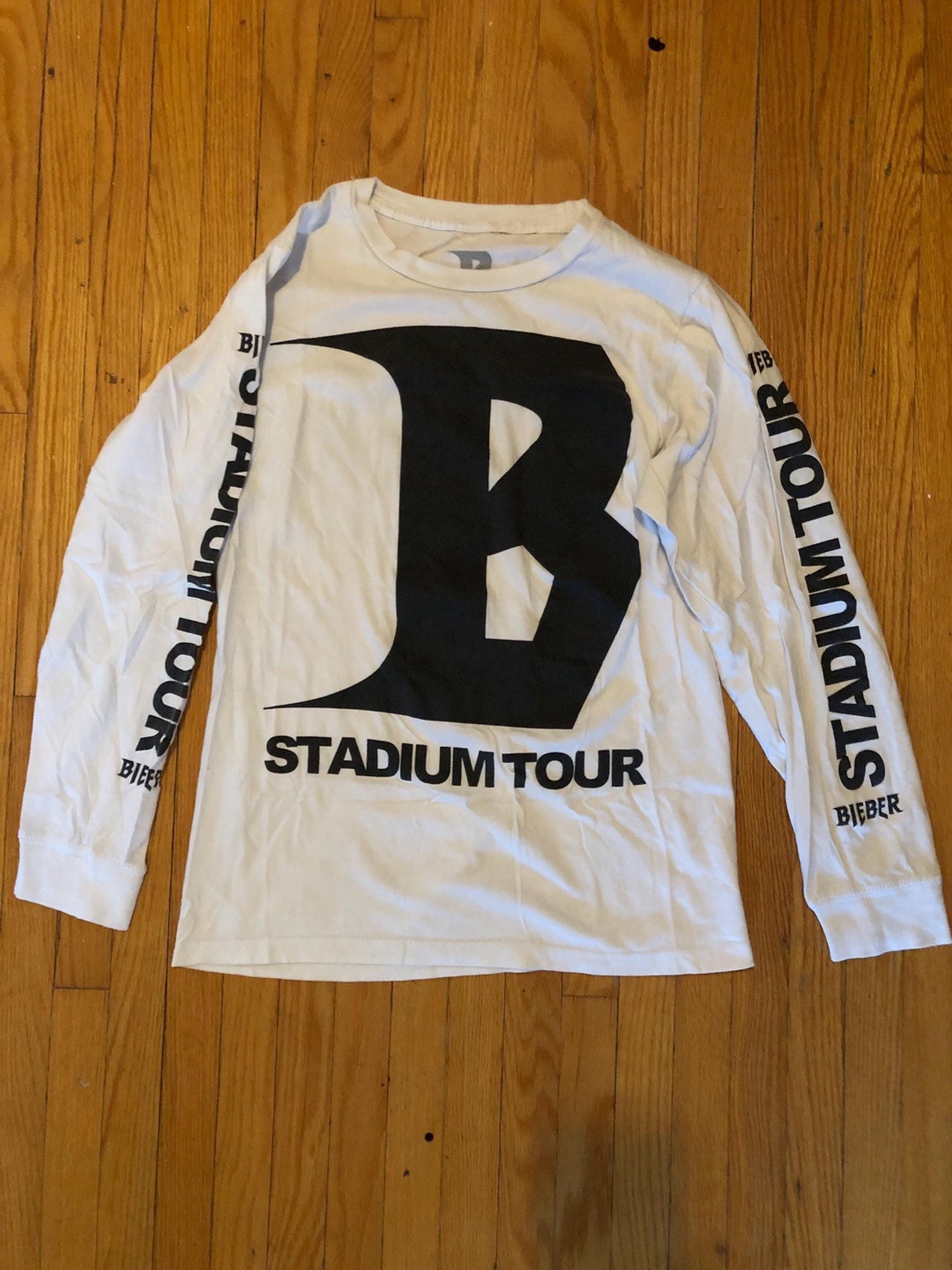 Justin Bieber - Stadium Tour - Vintage Long Sleeve Tee Shirt With Back ...