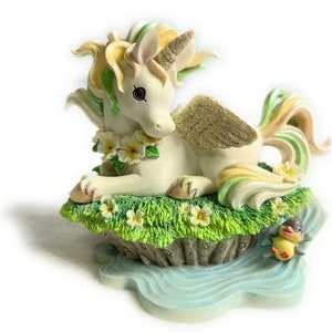 Vintage Rainbow Dreams Meadowland Dreams Winged Unicorn Hamilton ...