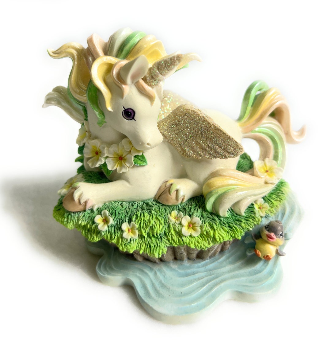 Vintage Rainbow Dreams Meadowland Dreams Winged Unicorn Hamilton ...