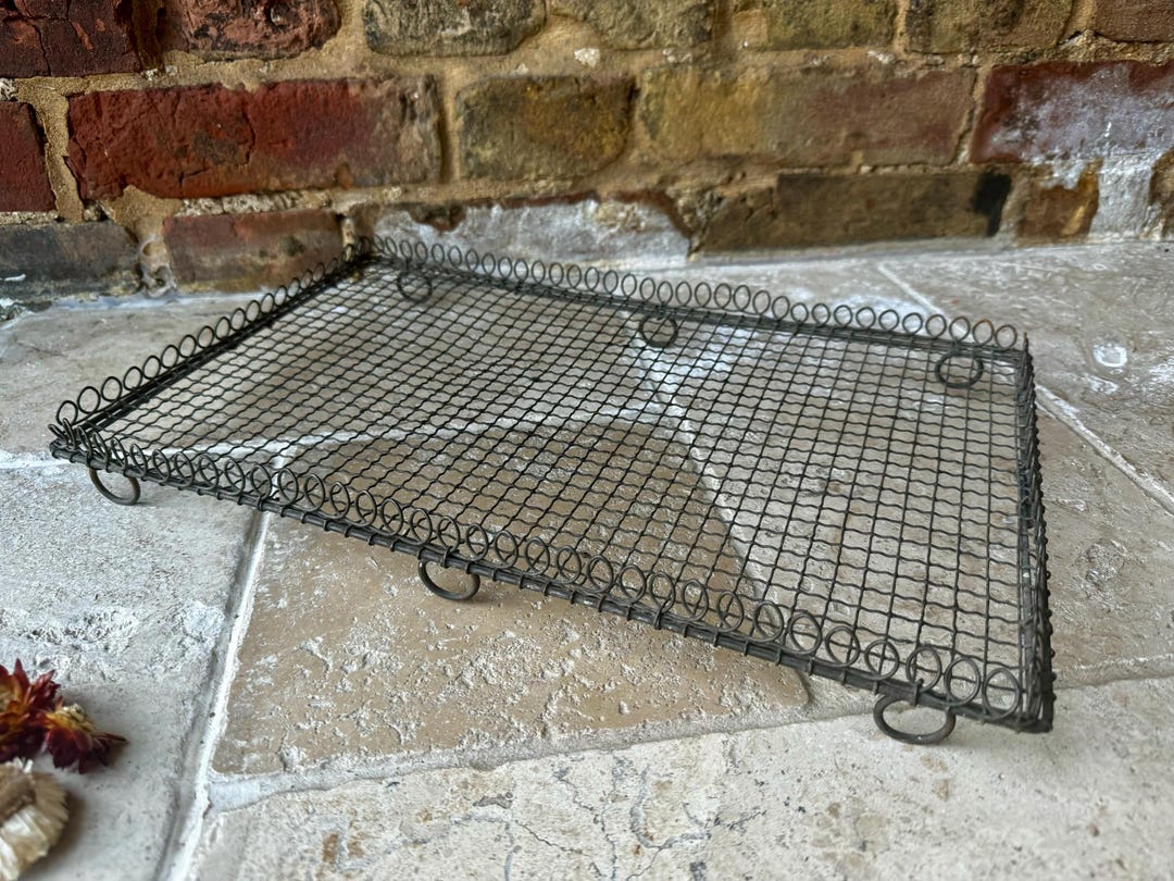 Antique Late 19th Century Wirework Loop Topped Cooling Rack Decorative ...