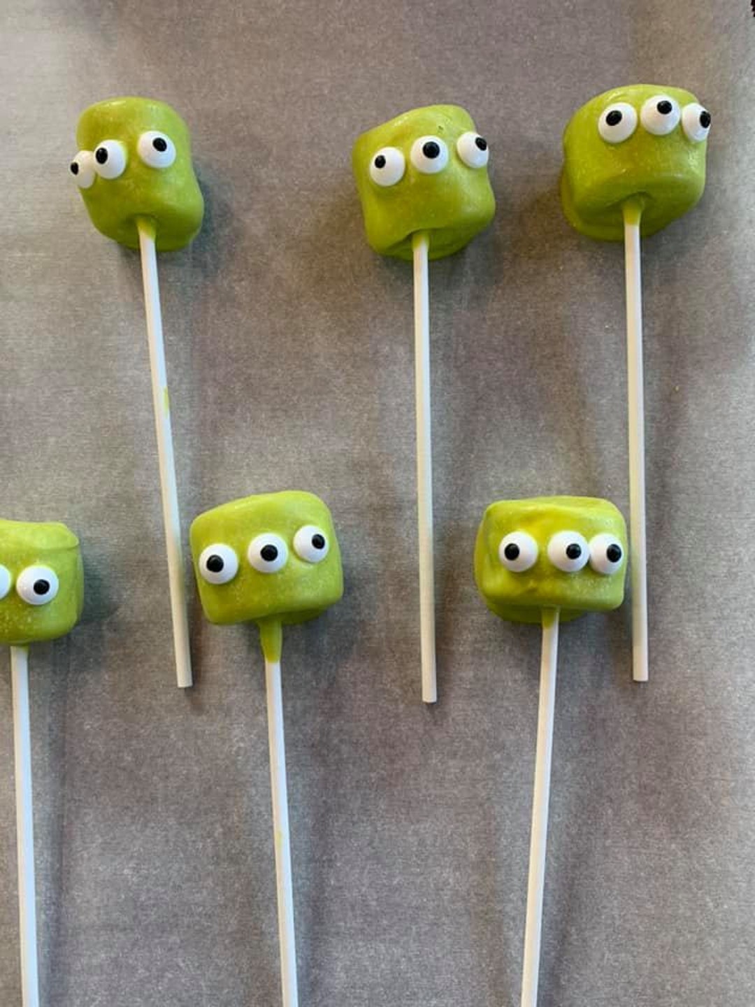 Alien Marshmallow Pop - Etsy