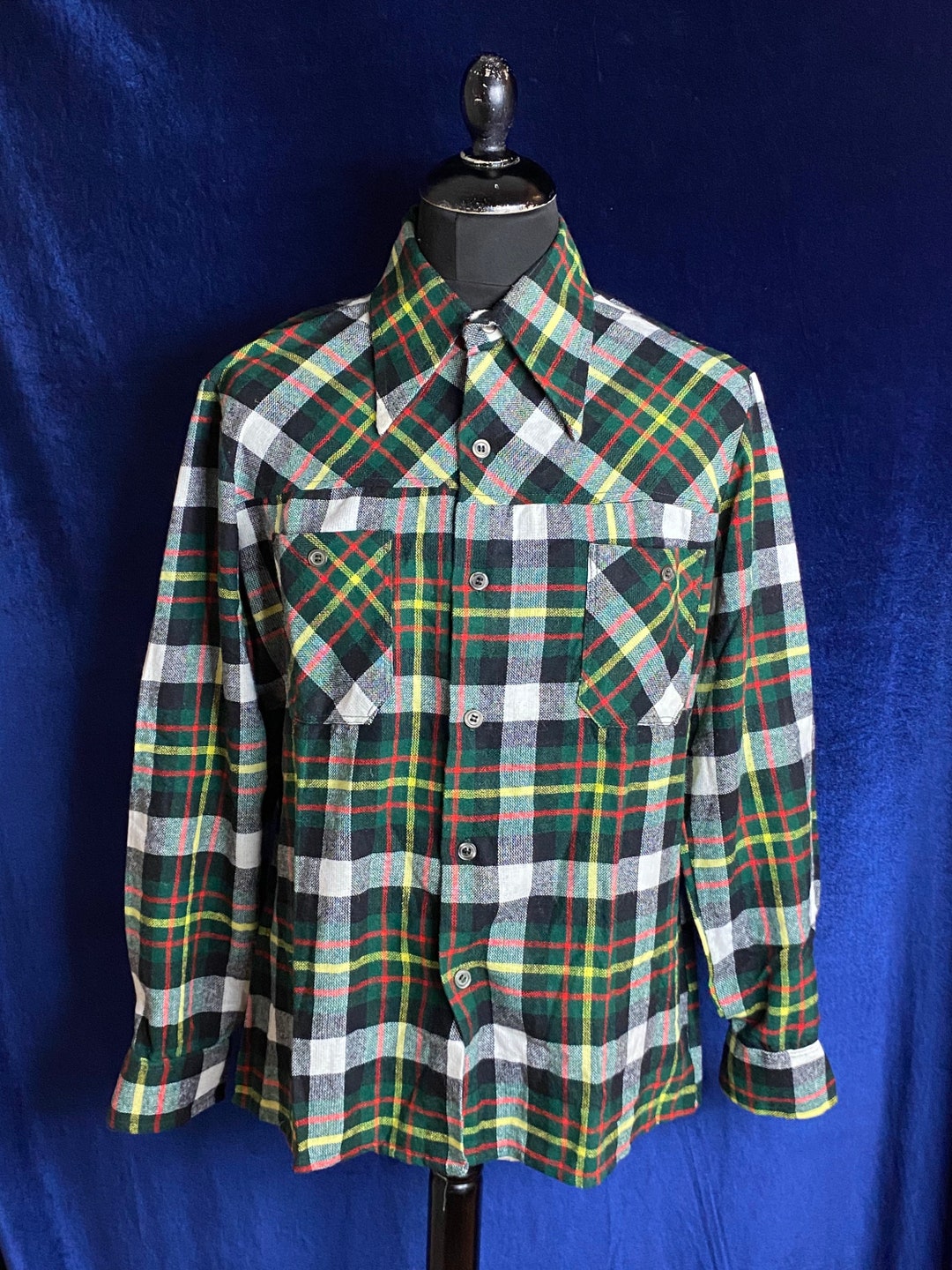 1970s Green & Red Tartan Plaid Check Twin Pocket Dagger Collar Mens ...