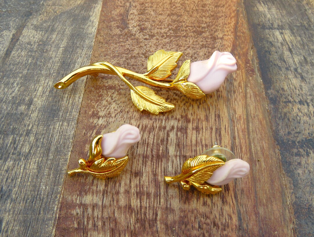 Vintage Avon Pink Rose Bud Brooch and Earrings Set // Avon Pink Rose ...