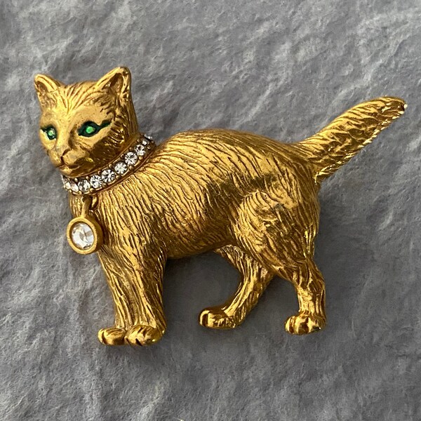 Mma Brooch - Etsy