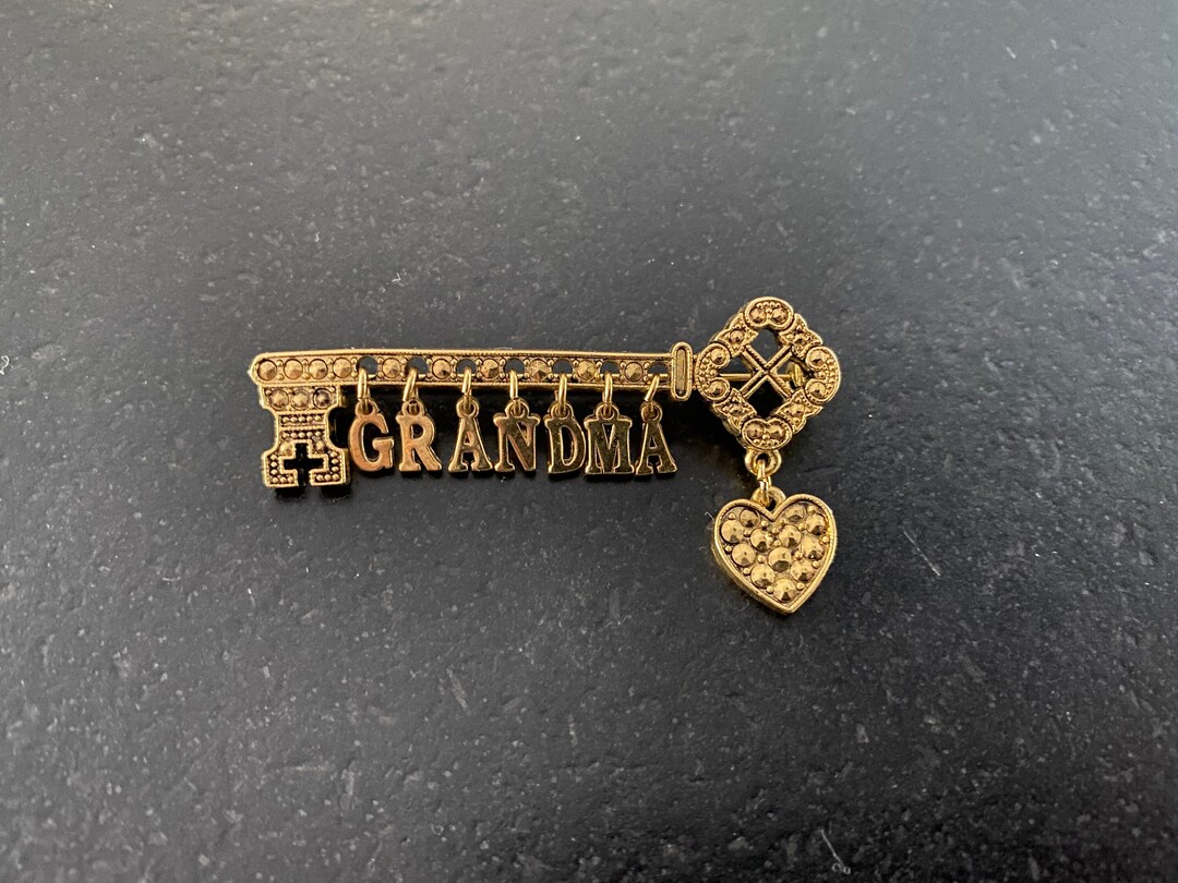 Vintage GRANDMA Brooch Key & Dangle Heart Charm Brooch Pin. Skeleton ...