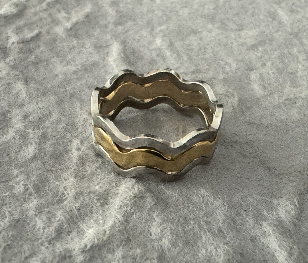 Vintage AVON Stackable Wavy Ring Set, 2 Silver Tone Rings and 1 Gold Metal Ring Size ~ 5 3/4 - 6 ...