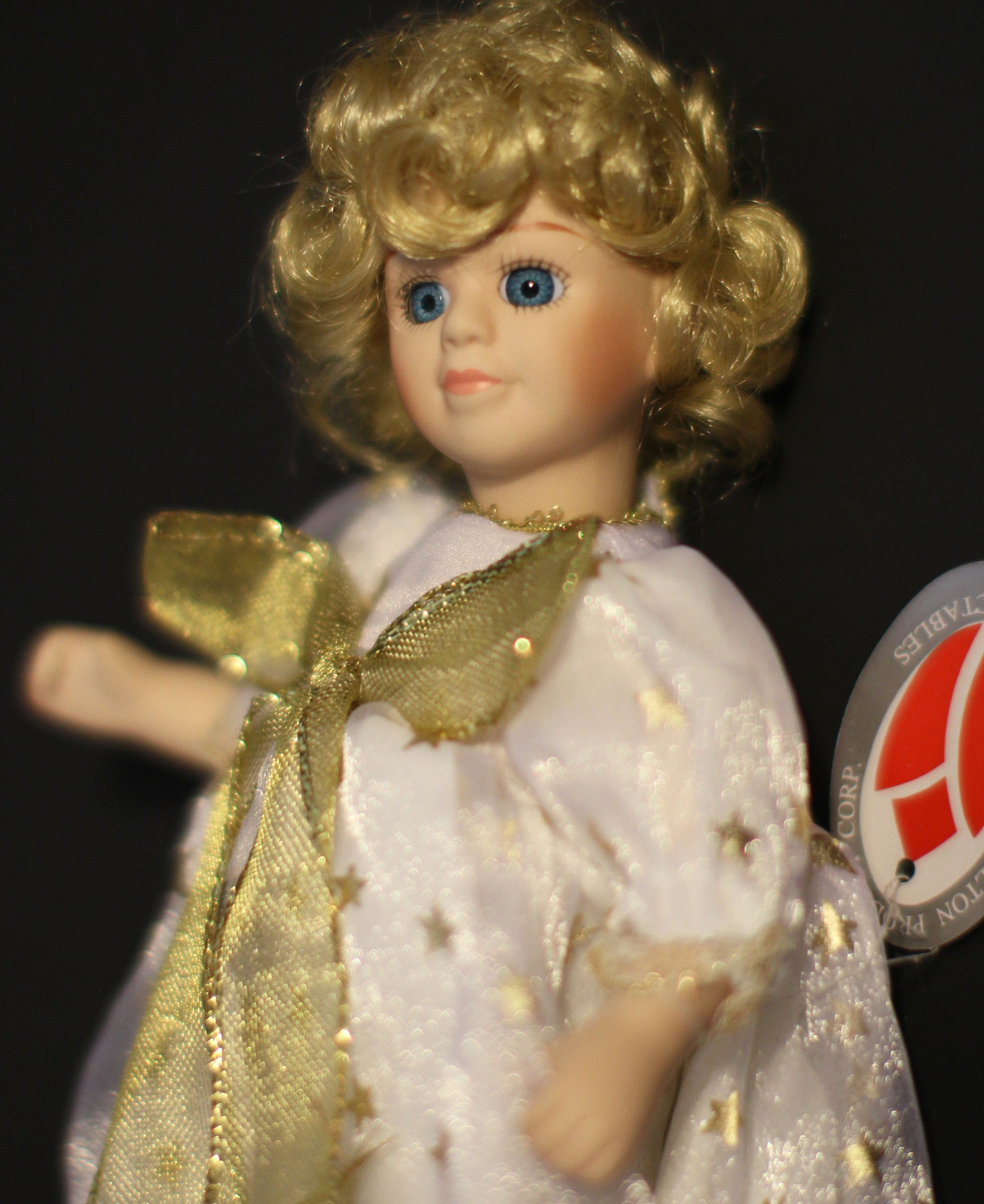 Delton 8.5" Blond Porcelain Doll in White & Gold Dress, Holiday Doll ...
