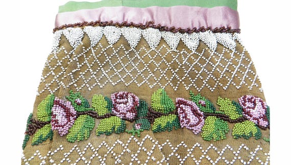 Antique Beaded RETICULE, Tulip Bottom, tiny lavender,… - Gem
