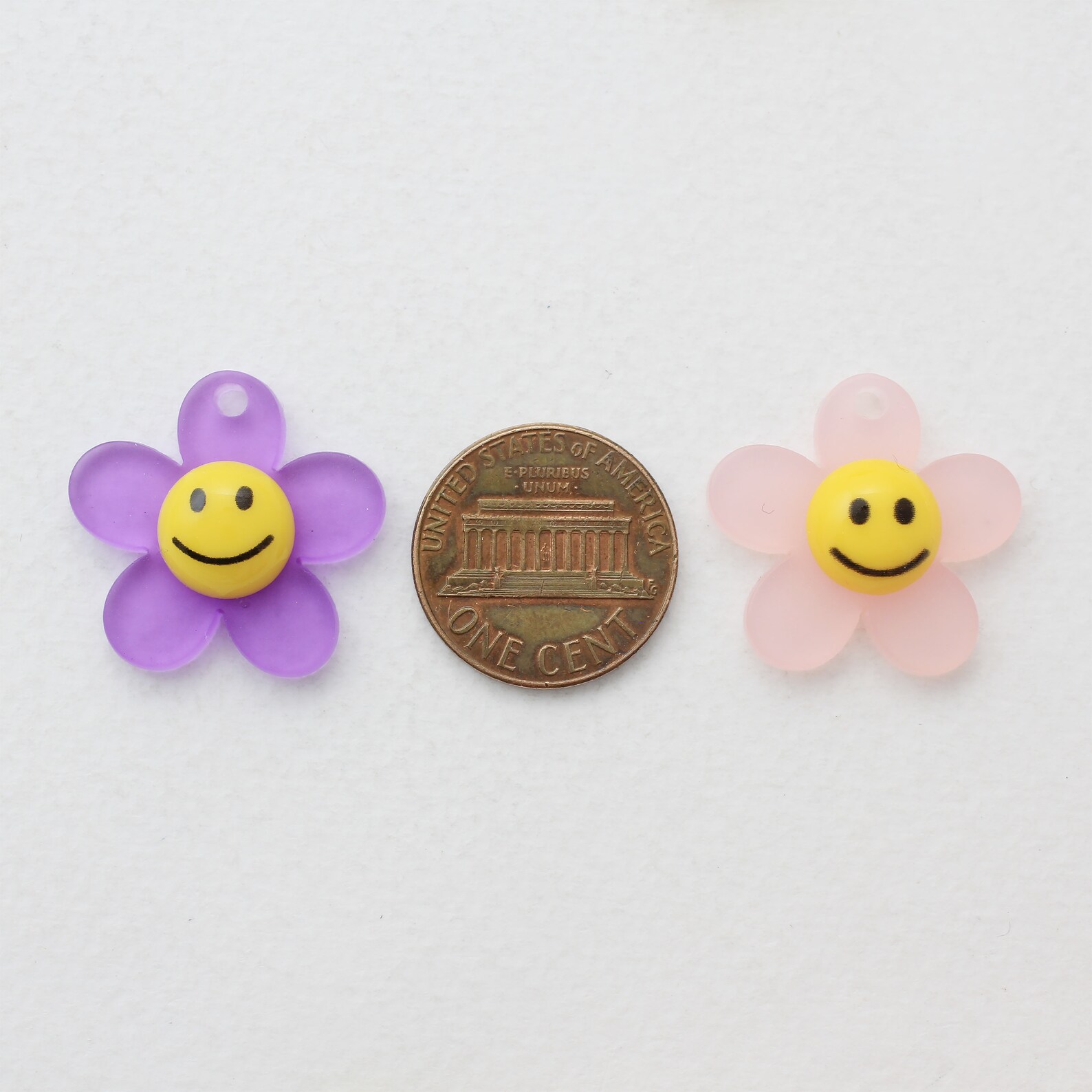 4pcs/gp0010/ Flower Smiley Charm Smiley Face Charm Acrylic - Etsy