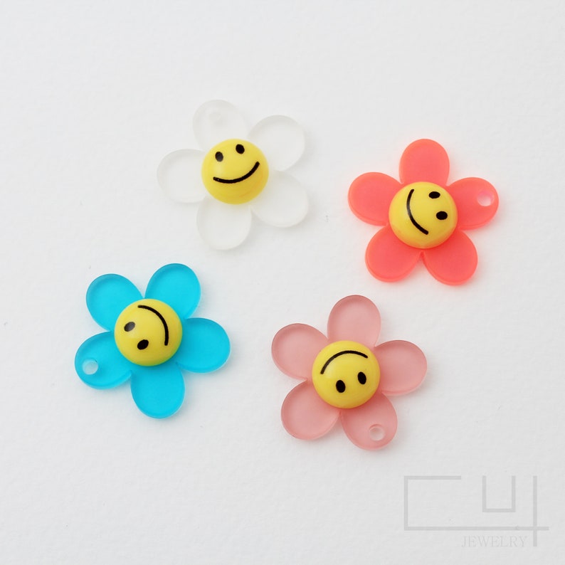 4pcs/GP0010/ Flower Smiley charm Smiley Face Charm Acrylic | Etsy