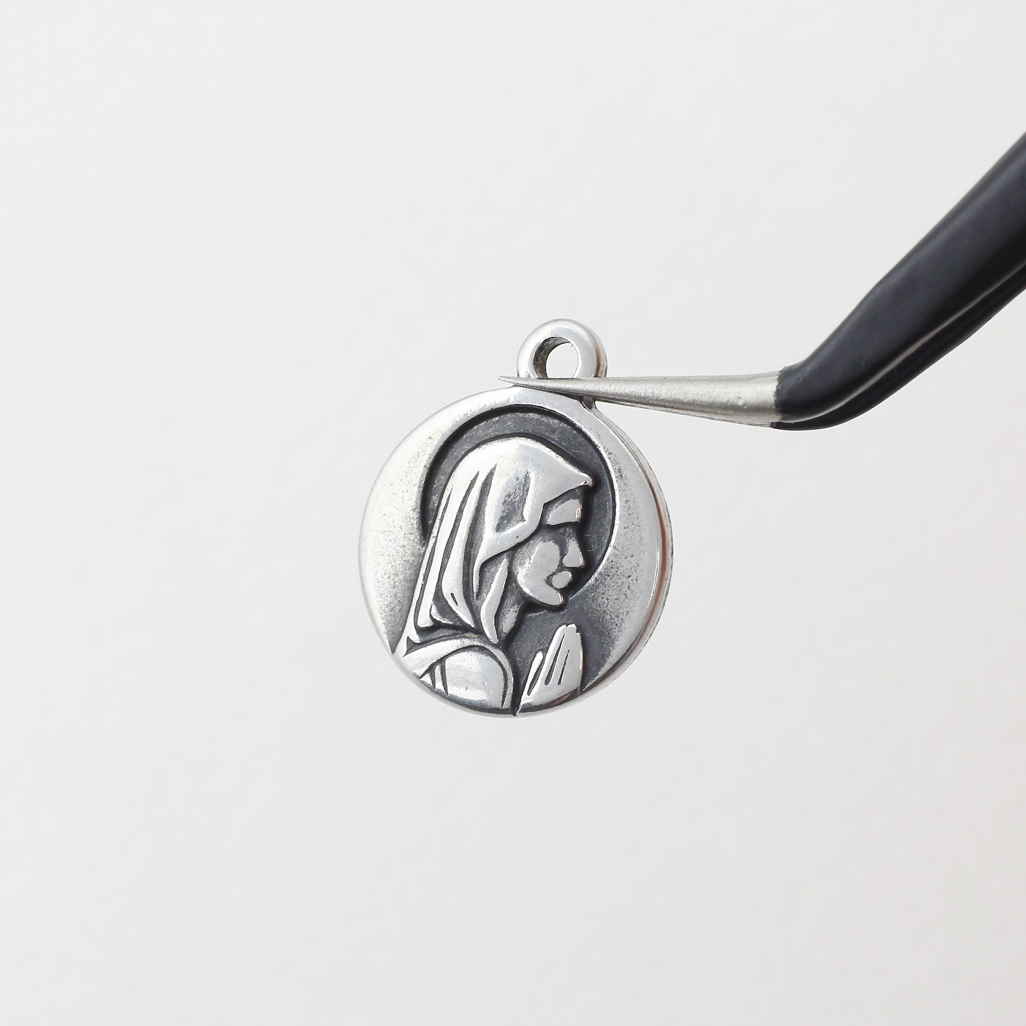 2pcs/ss005/ Coin Virgin Mary Stainless Steel Pendant Coin - Etsy