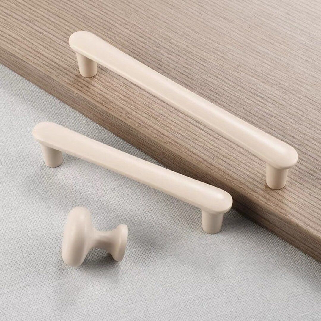Cream Style Modern Handle, Simple Beige Knob, Elegant Cabinet Wardrobe ...