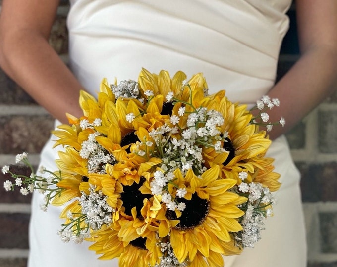 Sunflower and Baby's Breath Bouquet, Wedding Bouquet, Bride Bouquet ...