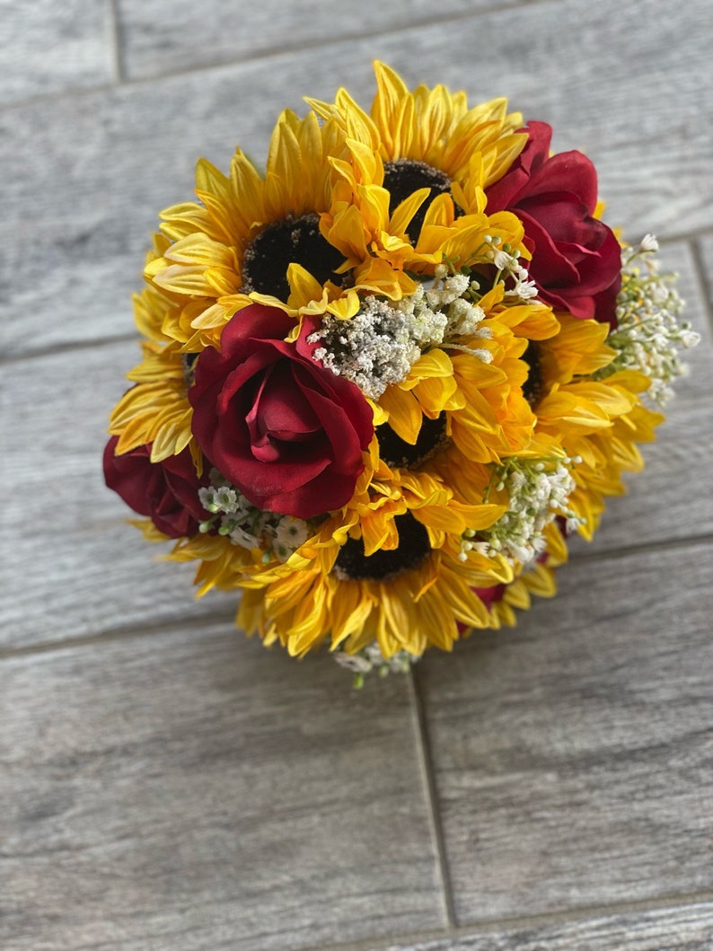 Red Roses and Sunflowers Bouquet - Etsy