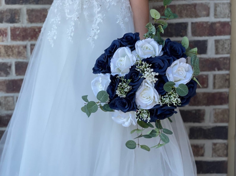 Navy Blue and White Roses Roses Navy Blue Wedding Navy Blue and White ...