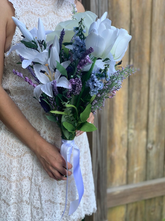 Ramo De Novia De Tulipanes Azules Y Morados