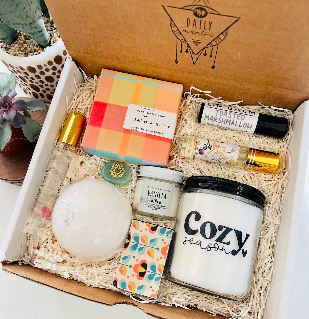 Cozy Season Gift Box | Soy Candle, Bath Bomb, Artisan Soap - Etsy