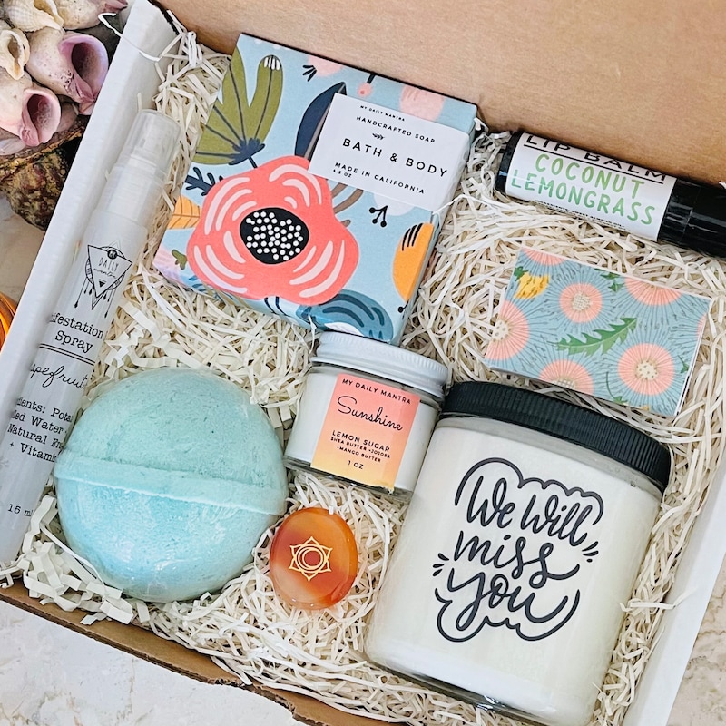 Farewell Gift Basket - 60+ Gift Ideas for 2025