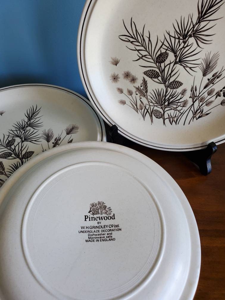 Vintage Pinewood Dinner Plate Set by Grindley | Etsy