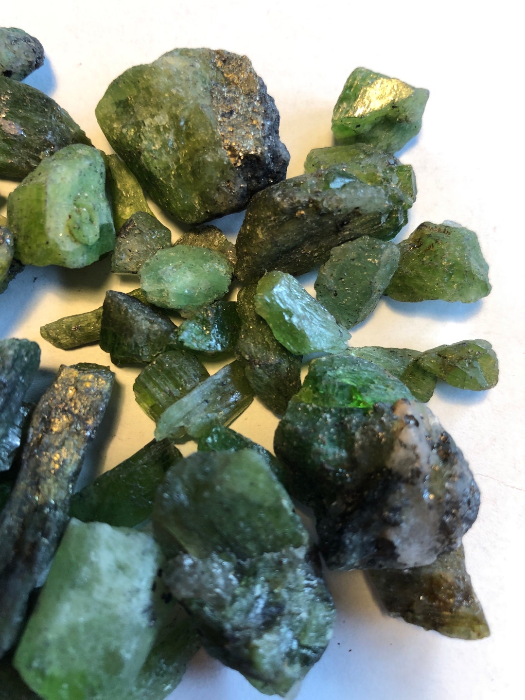 Chrome Tremolite 100 G From Merelani, Tanzania, Rough Stones A Quality ...